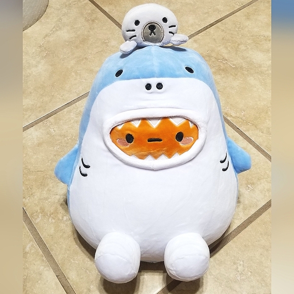 Smoko | Toys | Smoko Blue Shark Tayto Potato With Seal Inch Midi Mochi ...